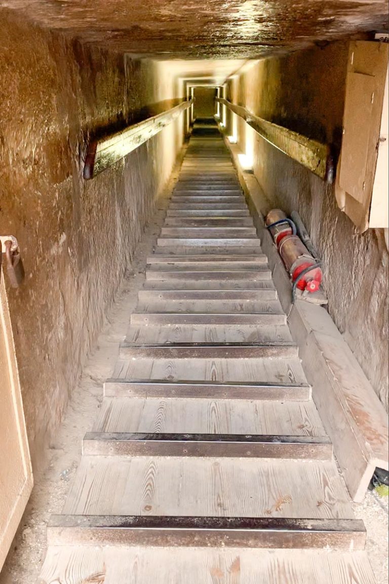 Visiter les pyramides de Gizeh, la merveille des merveilles - Monsieur ...